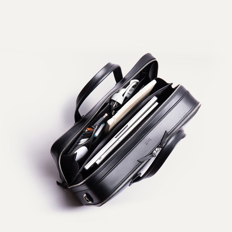 Discover our full collection — lundi